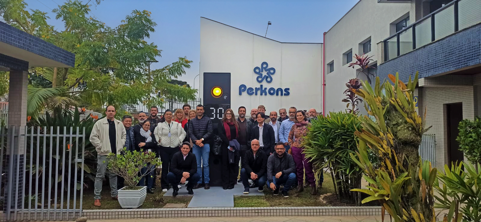 Perkons recebe visita de Câmaras Temáticas do CONTRAN - Perkons